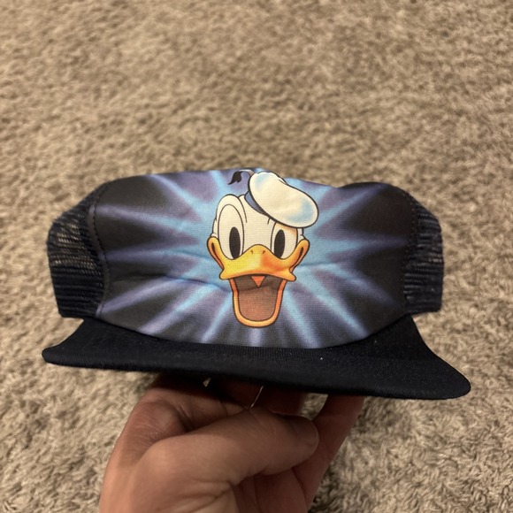 Disney | Accessories | Walt Disney Donald Duck Vintage Snapback Hat By ...